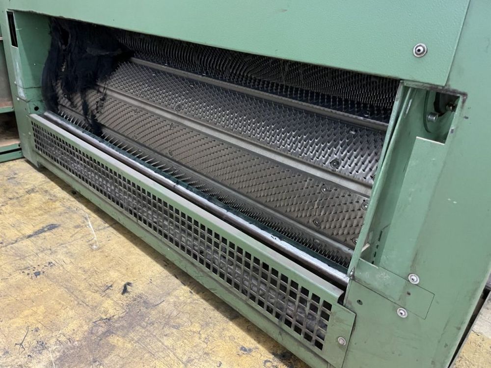 Trützschler Fibre Opener with Storage Chute and Condenser