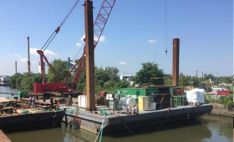 160' x 60' Crane Spud Barge