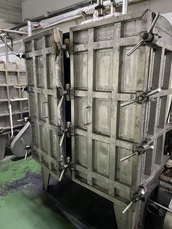 Loris Bellini Drawer dyeing machine for tinting tights