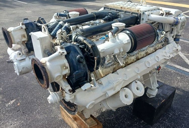 MAN D2842 LE406 Horsepower: 1200 RPM: 2300