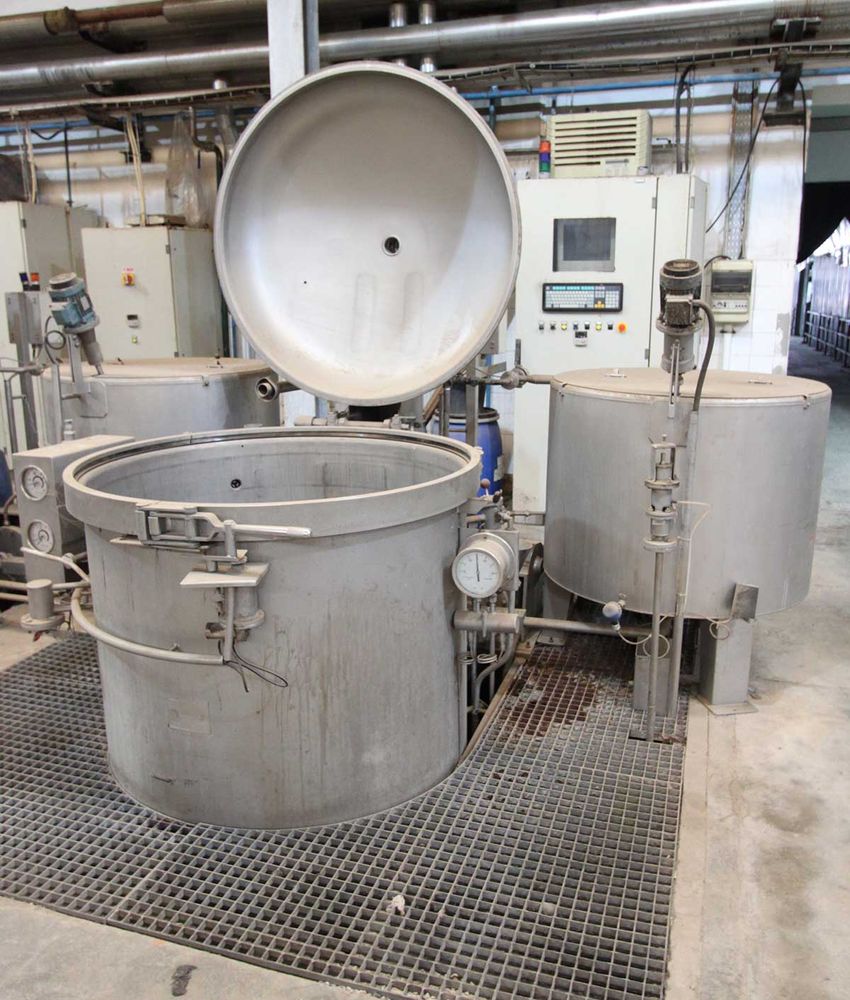 Loris Bellini RBNV 1280/975 HTHP vertical cone/bobbin dyeing