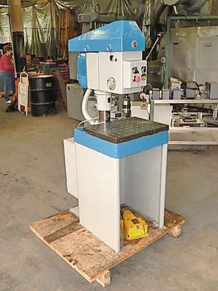 H & G HG-8E-C Lead Screw Tapper