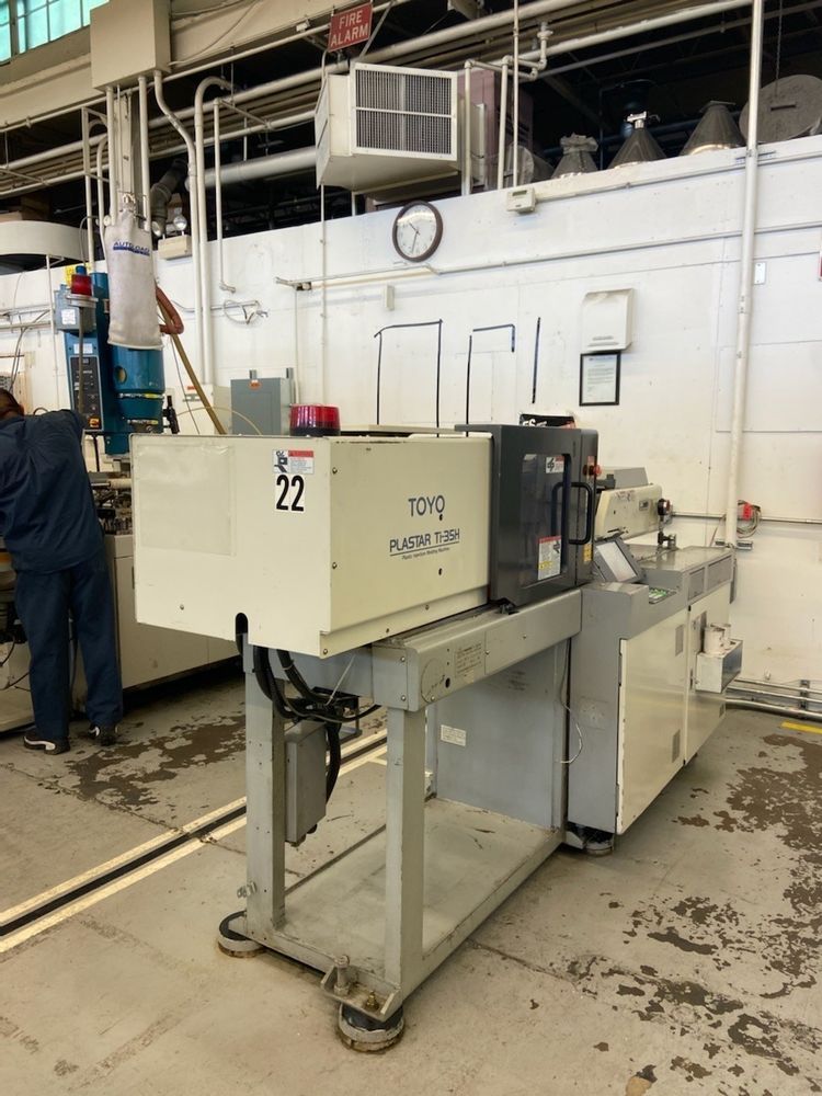Toyo Ti-35H Injection Molding Machine 35 T