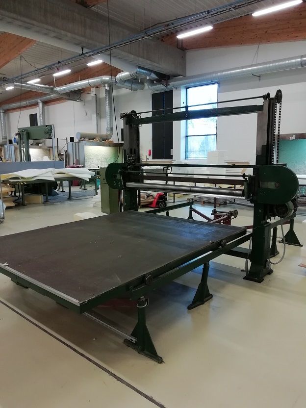 Atom Horizontal Foam Cutting Machine