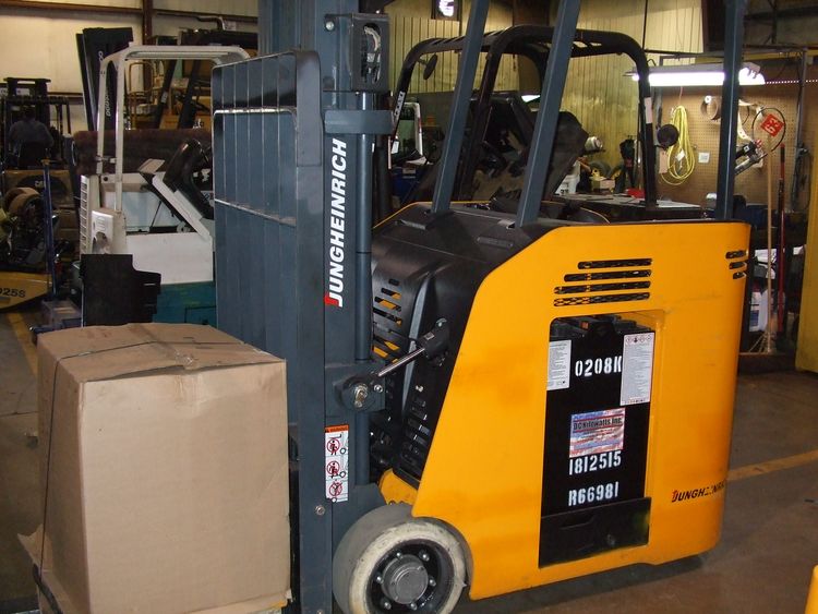 Jungheinrich ETG230 3000