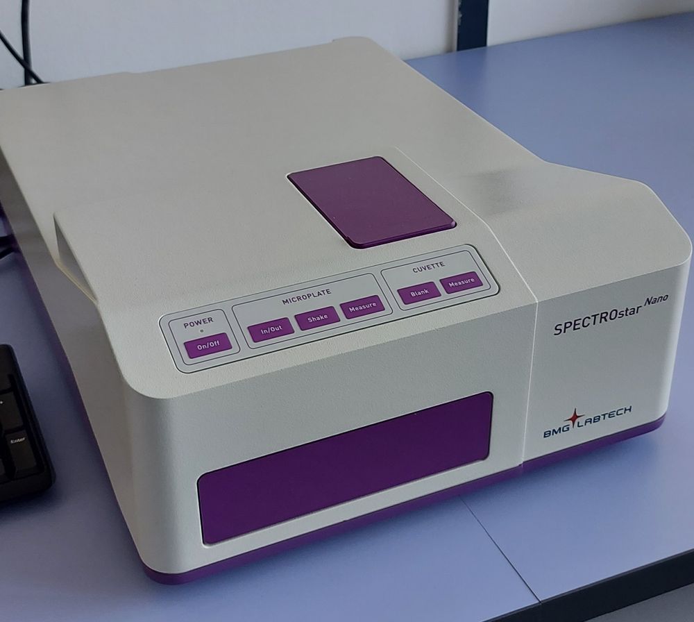 BMG LabTech SpectroSTAR Nano Plate Reader Absorbance plate reader with cuvette port