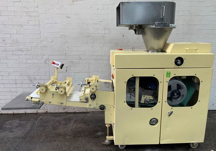 Kemper exactor 3 pocket roll plant Bakery