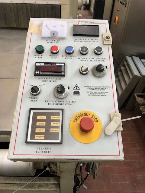 RF Systems EBT 30 with outlet cooling Radio frequency dryer