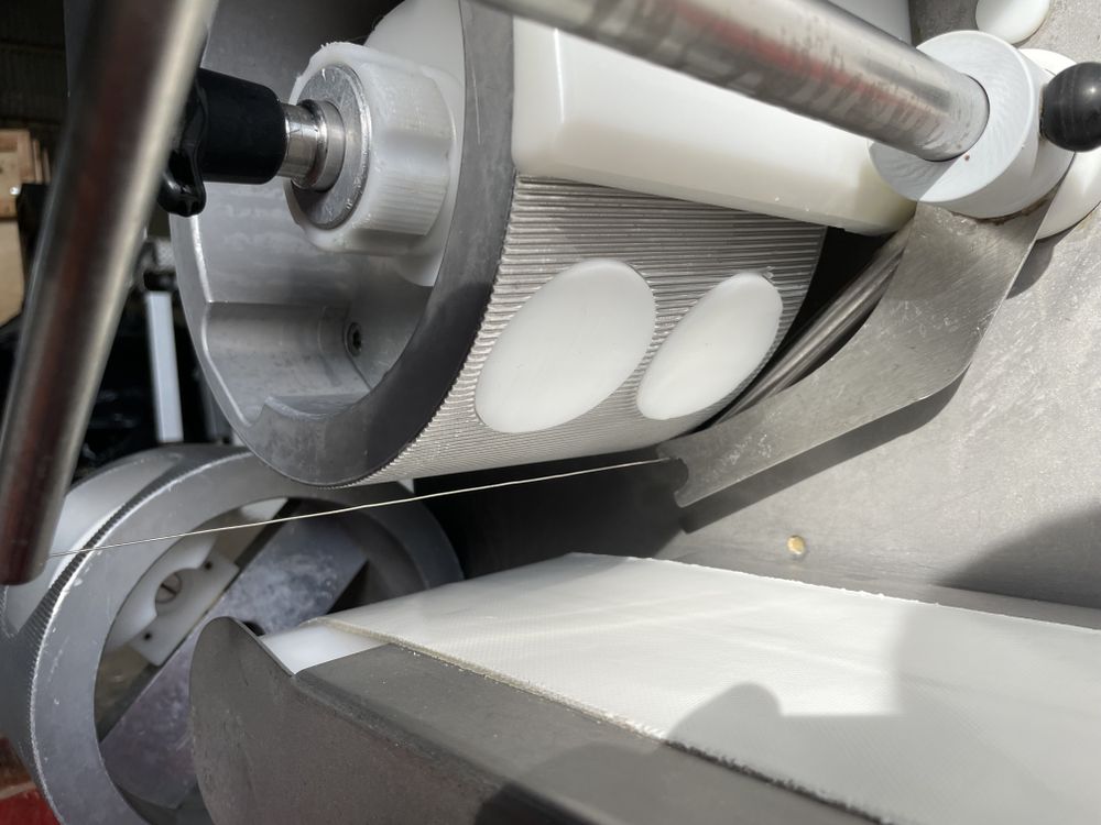 Formatic R2200 burger machine