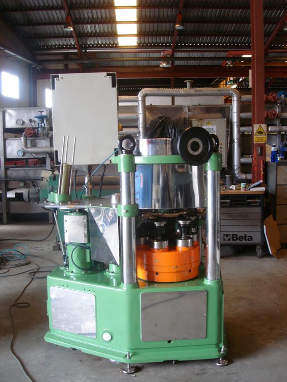 Comaco AGM4 Can Seamer