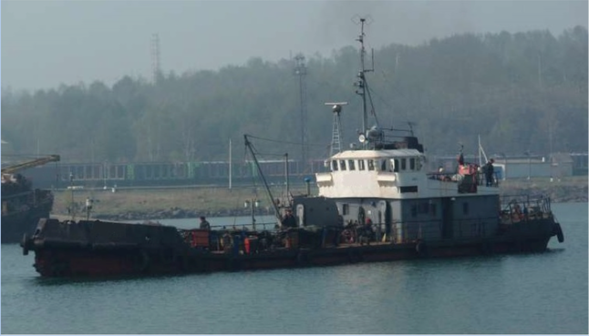 Oil tanker DWT 450 t Draft 3,1 m