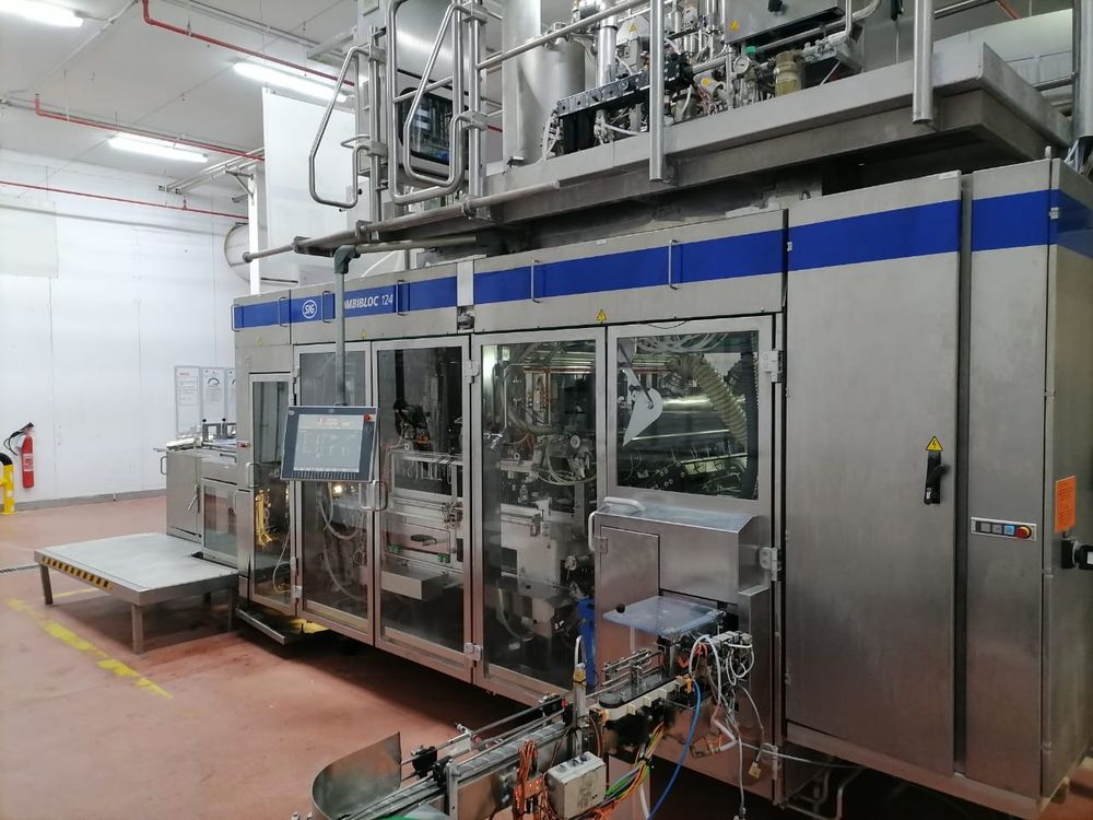 Sig Combibloc CFA 124-36 complete filling line