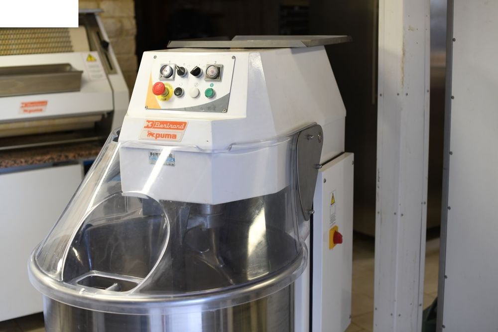 Bertrand Mixer