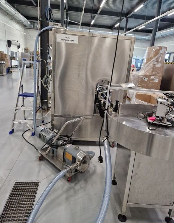 4 spout liquid filler