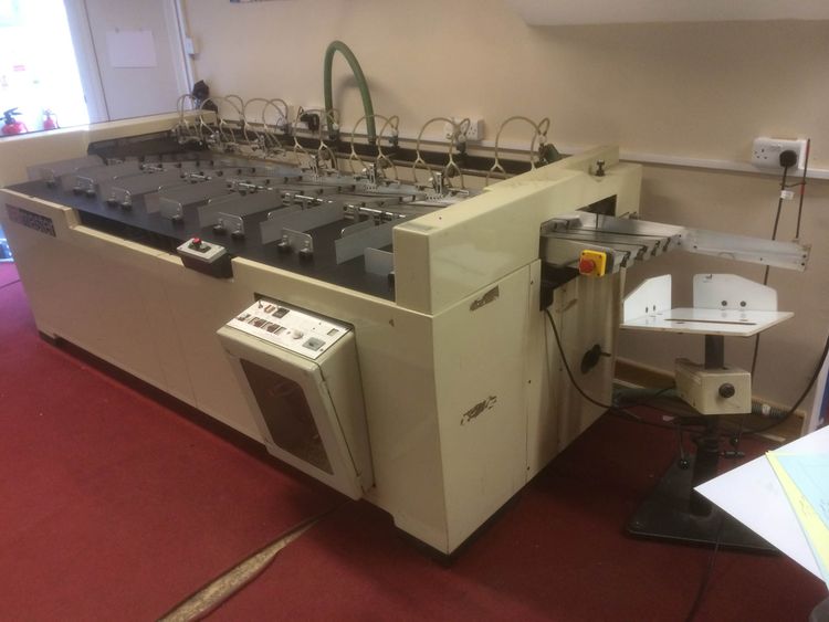 Set Master SRA3, 7 station collator