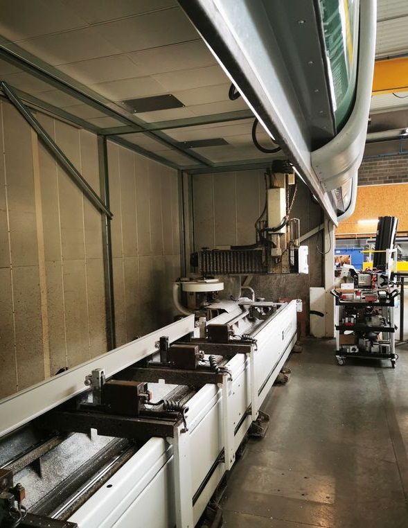 FOM Industrie FLEN CZ 4-axis machining center 4 Axis