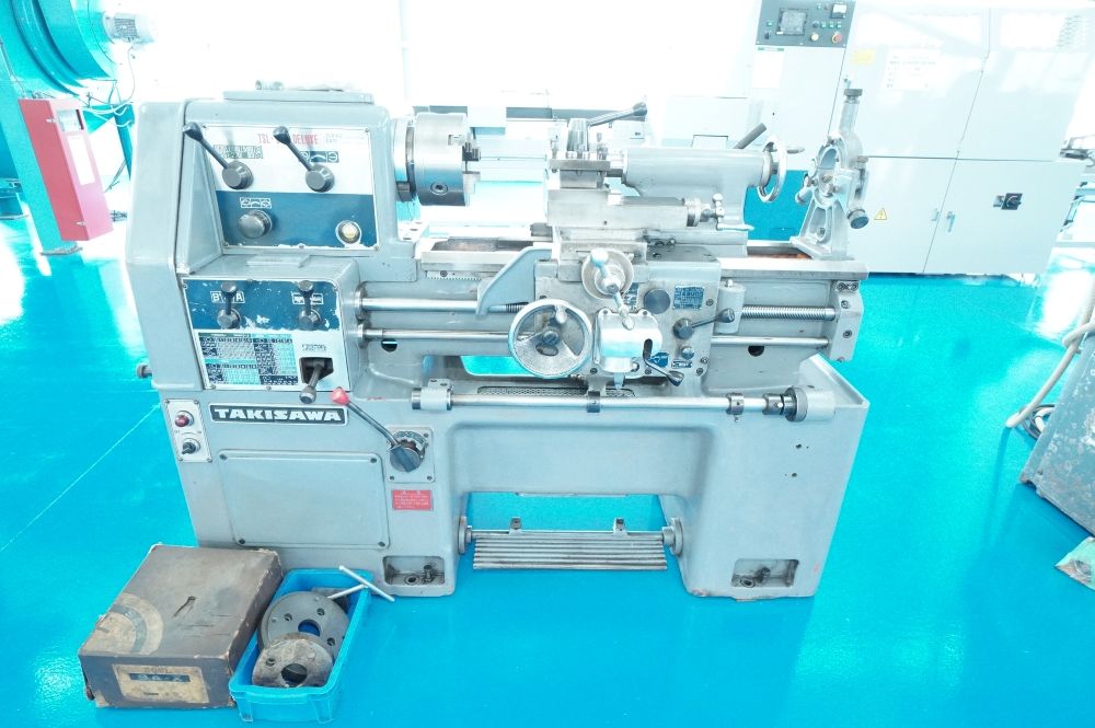 Takisawa Engine Lathe 1800 rpm TSL-550