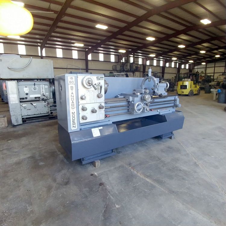 Standard Modern Engine Lathe 2000 RPM 1660