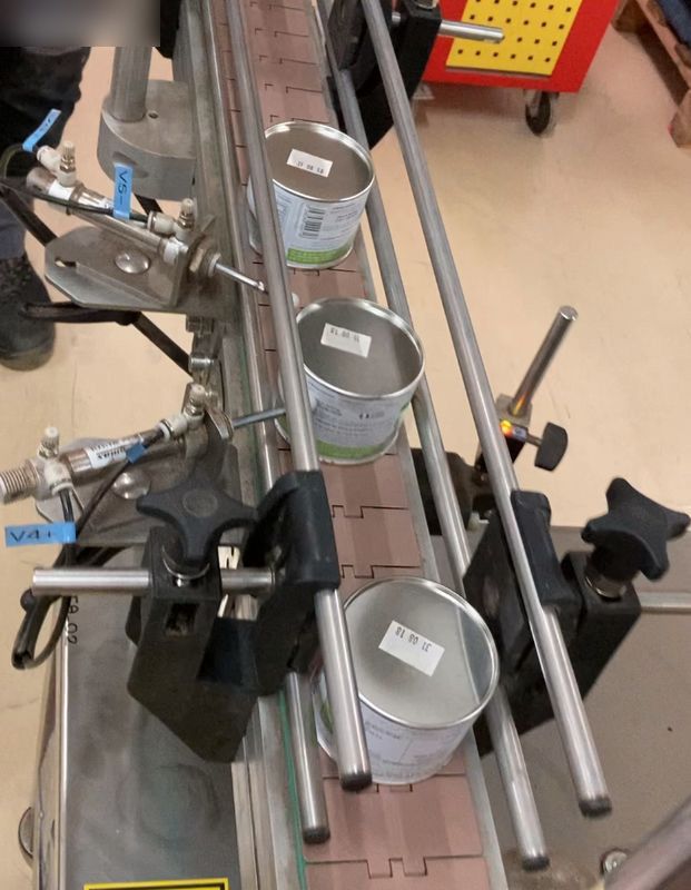 CDA Solo, Cylindrical product labeling machine