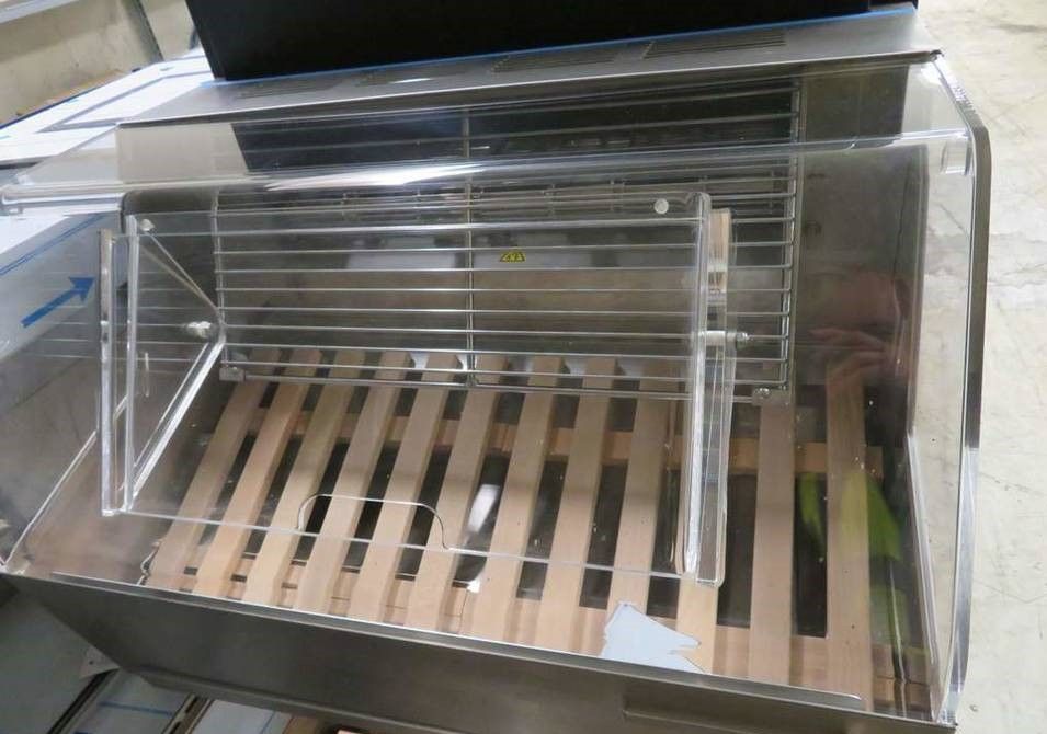 Leventi continuous oven for frozen buns