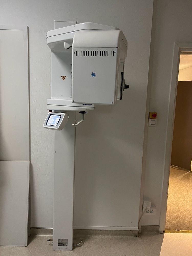 2 Planmeca Proline XC, OP200 Dental panoramas