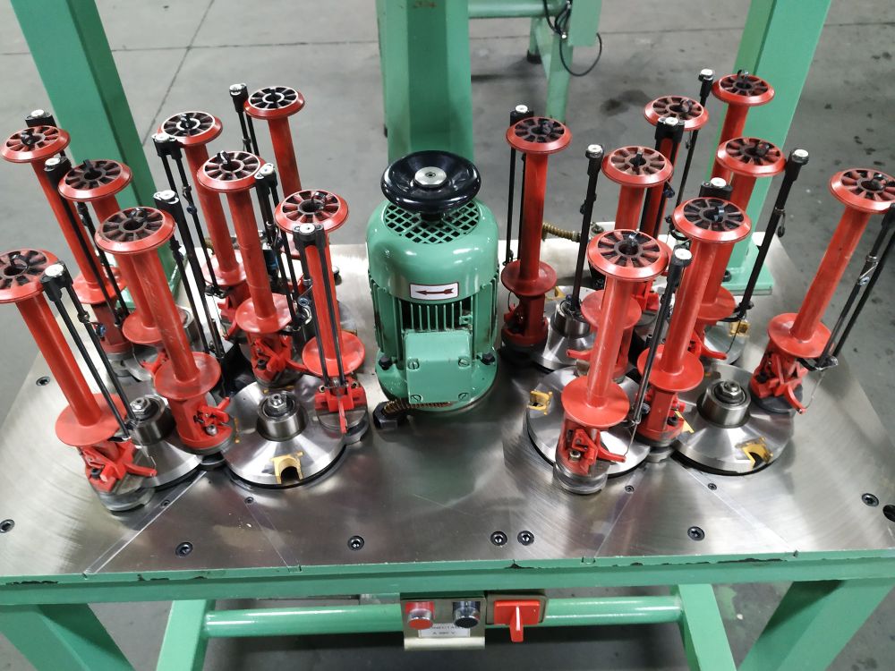 37 Ratera, Trenz Export Braiding machines