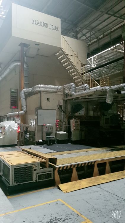 Hitachi Zosen TLE8-2400-1800x5-2400 2400 Transfer press