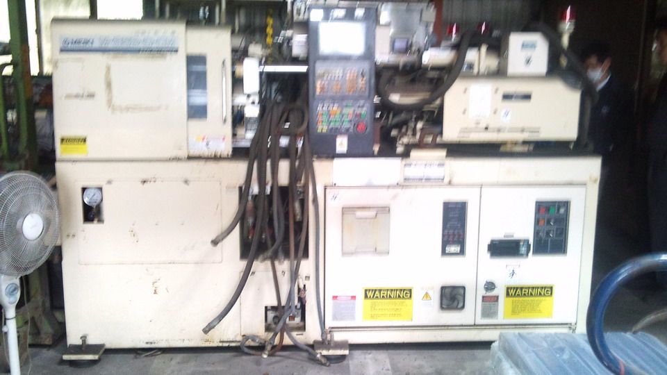 2 Meiki Injection moulder 35T M-35B-D-DM