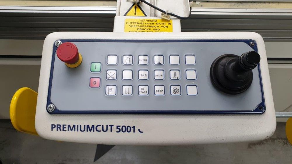 Bullmer Premiumcut 5001C Cutting machine