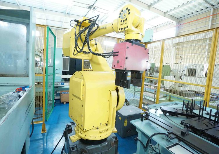 Fanuc M-710iB 3 Axis 45Kg