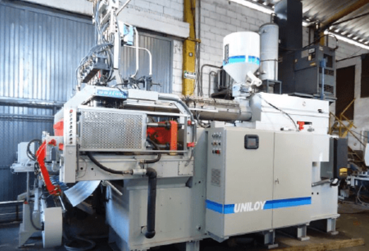 Uniloy 350-R1 (5) Head Reciprocating Screw Blow Molding Machine