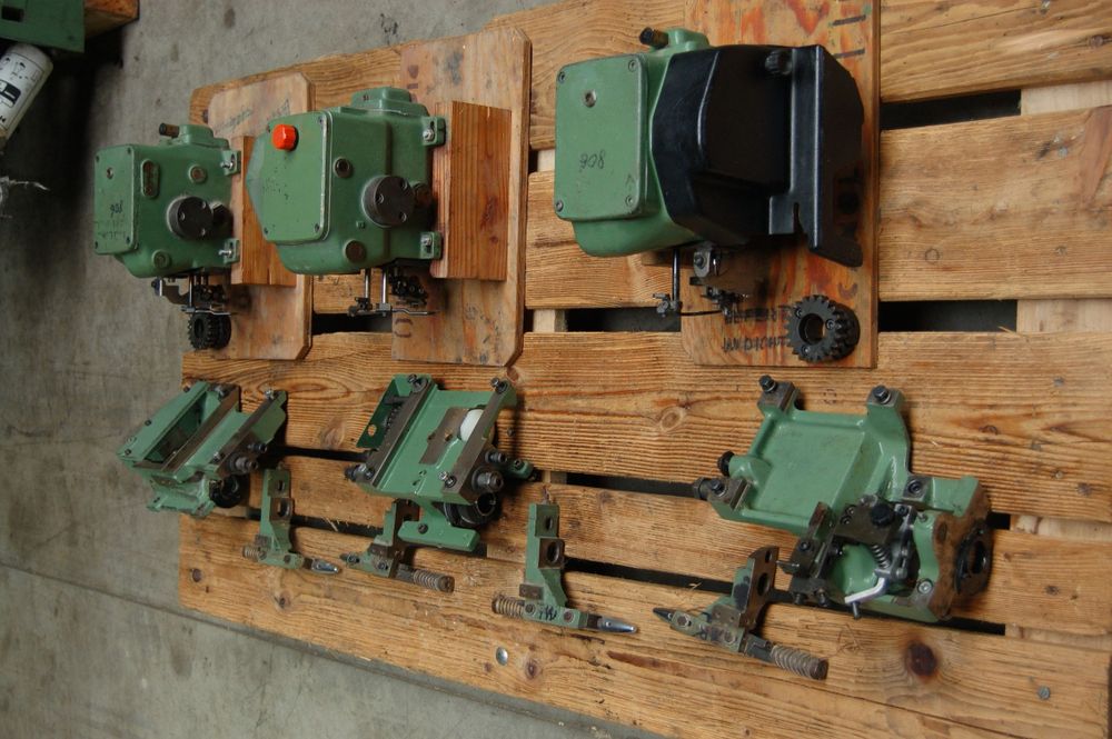 3 Picanol Complete set of tucking-in device