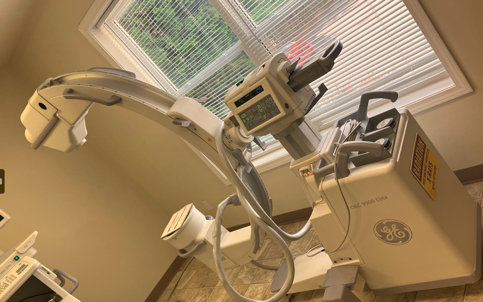 OEC 9900 Elite 9in. Super C C-arm