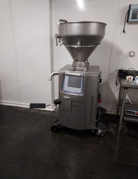 Handtmann vacuum filler