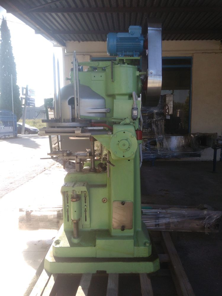 Comaco SEMI AUTOMATIC SEAMER