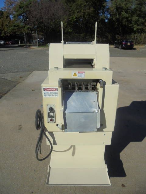Dominioni MR-135A Tortellini Pasta Machine