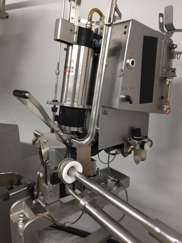 Tipper Tie KDCM-200 Semi-automatic double clipping