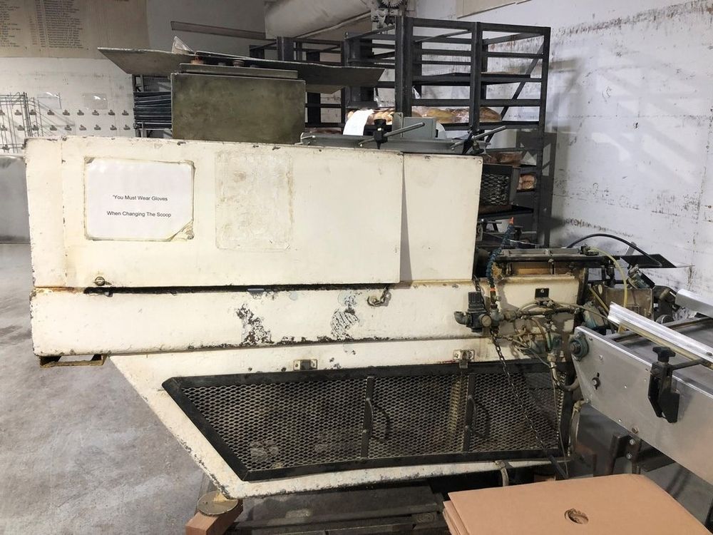 UBE Bread Slicing & Bagging Line