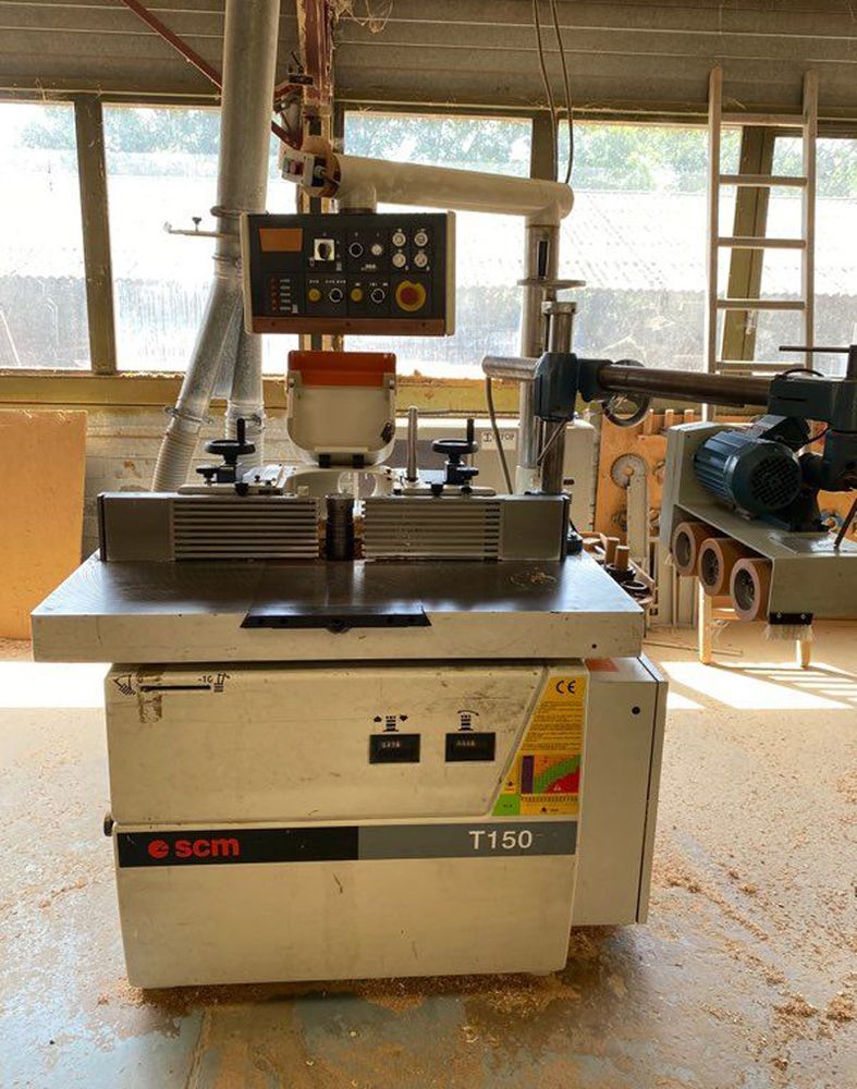 SCM T 150