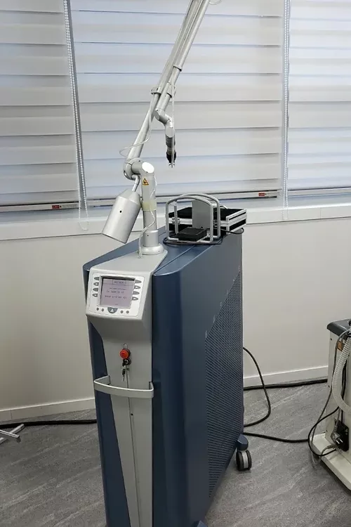 Quantel Burane XL Er:YAG laser system