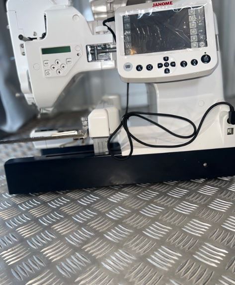 Janome MB4S single head