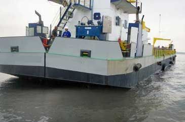 900 m3 Self-Propelled Split Hopper Barge