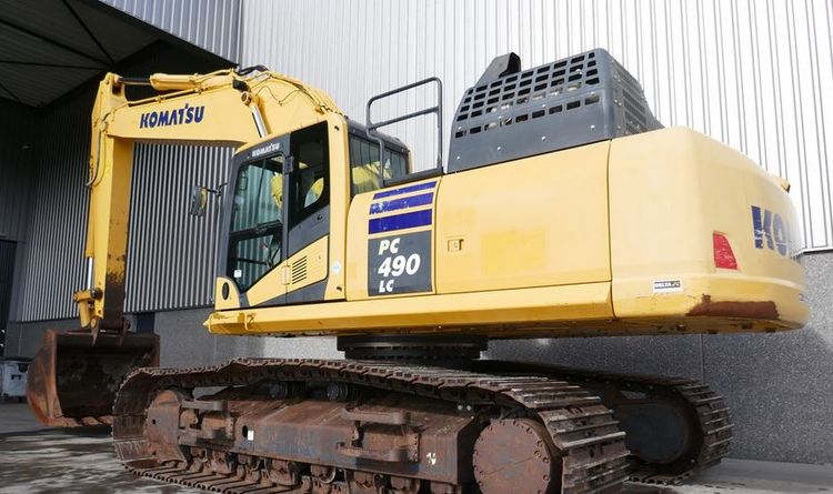 Komatsu PC490LC-11 Tracked Excavator
