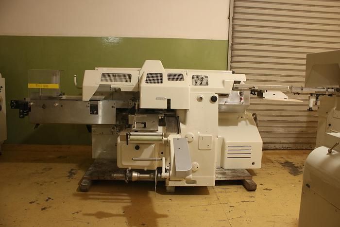 Sig CL Automatic Wrapping machine for chocolate tablets and bars