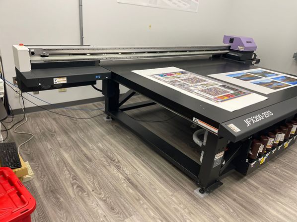 Mimaki JFX200-2513 flatbed printer
