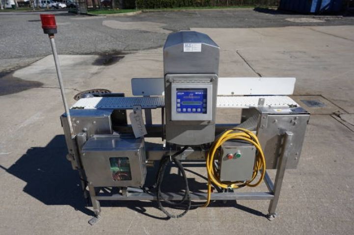 Safeline 8 In. W x 12 In. H Metal Detector