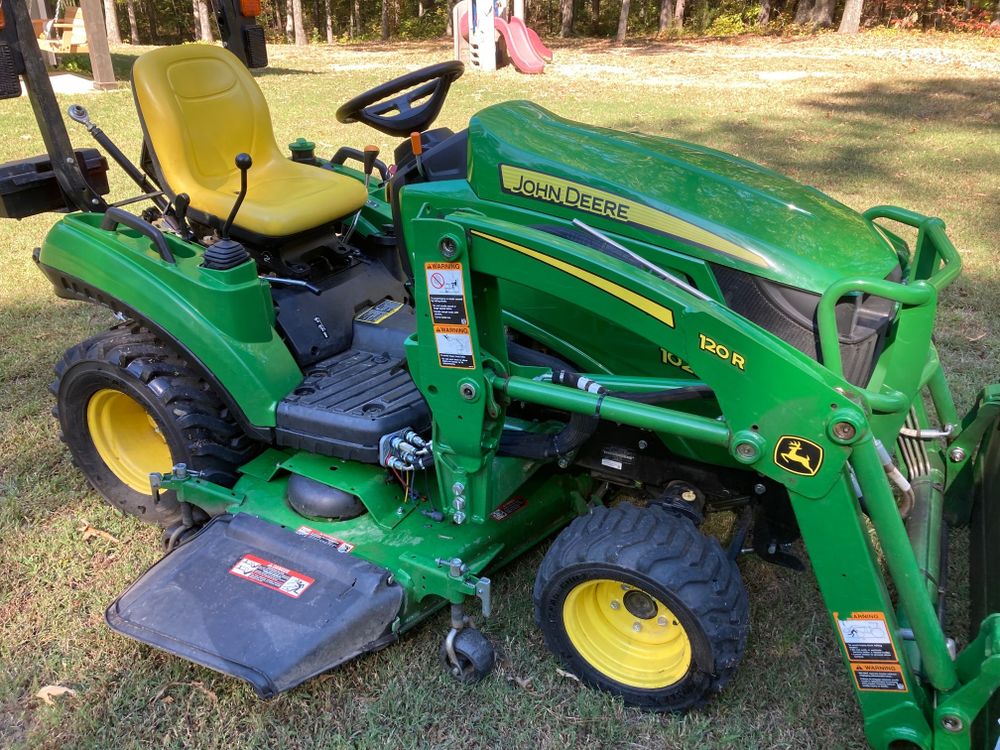 John Deere 1023E Tractor