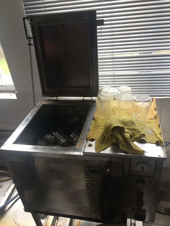 2 Linitest Sample dyeing machine