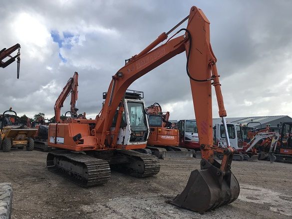 Daewoo SL130-3 Tracked Excavator