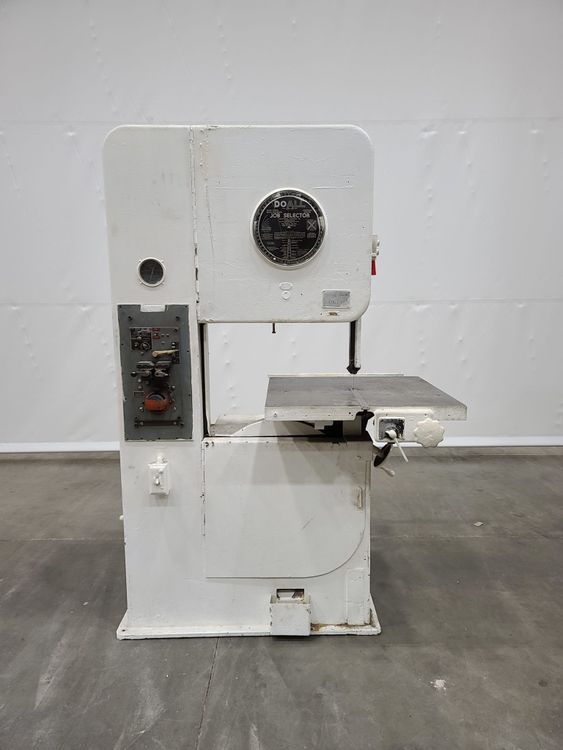 DoAll DoAll Vertical Saw Semi Automatic